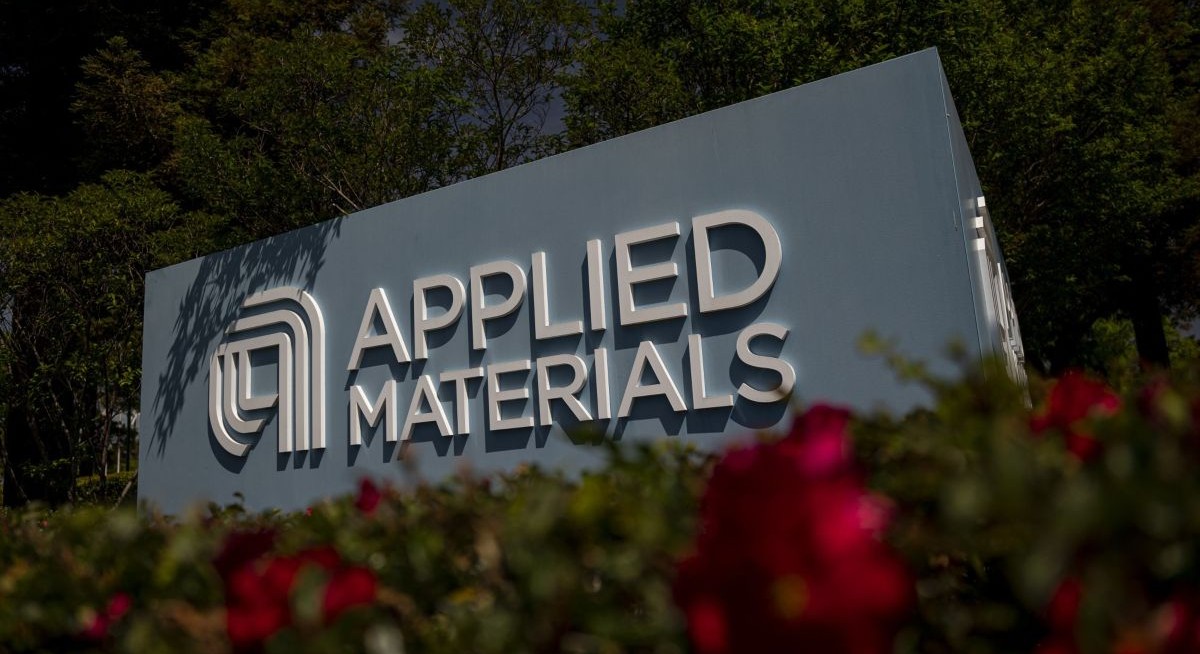 Applied Materials forecast spurs concern about chip spending